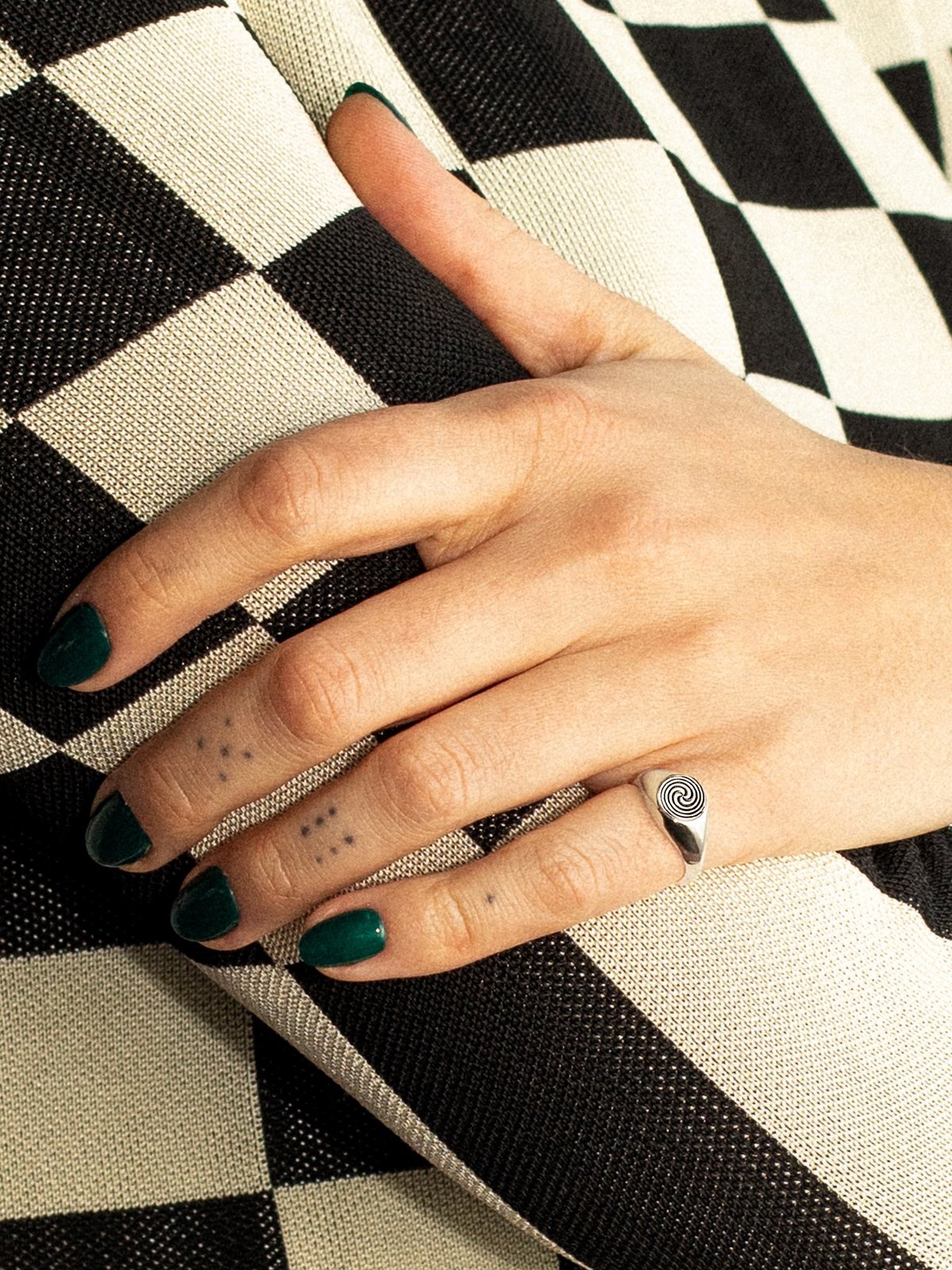 Gilbert Hypnosis Ring - Silver | Garmentory